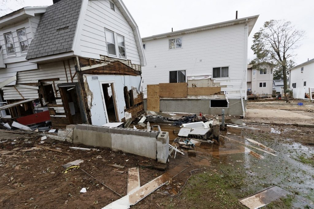 Environmental Disasters: Are We Ready? - USA Projects